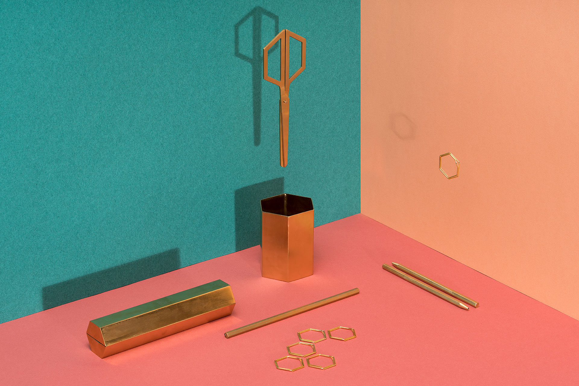 DOIY Set design - Paper Artist and Designer